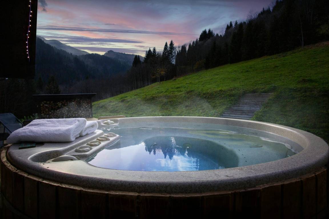 270 M² Chalet ∙ 6 Bedrooms ∙ 15 Guests - Flaine