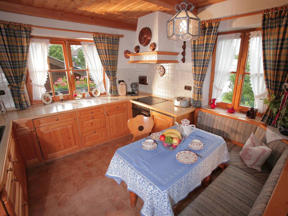 70 M² Ferienwohnung ∙ 2 Schlafzimmer ∙ 4 Gäste - Bad Feilnbach