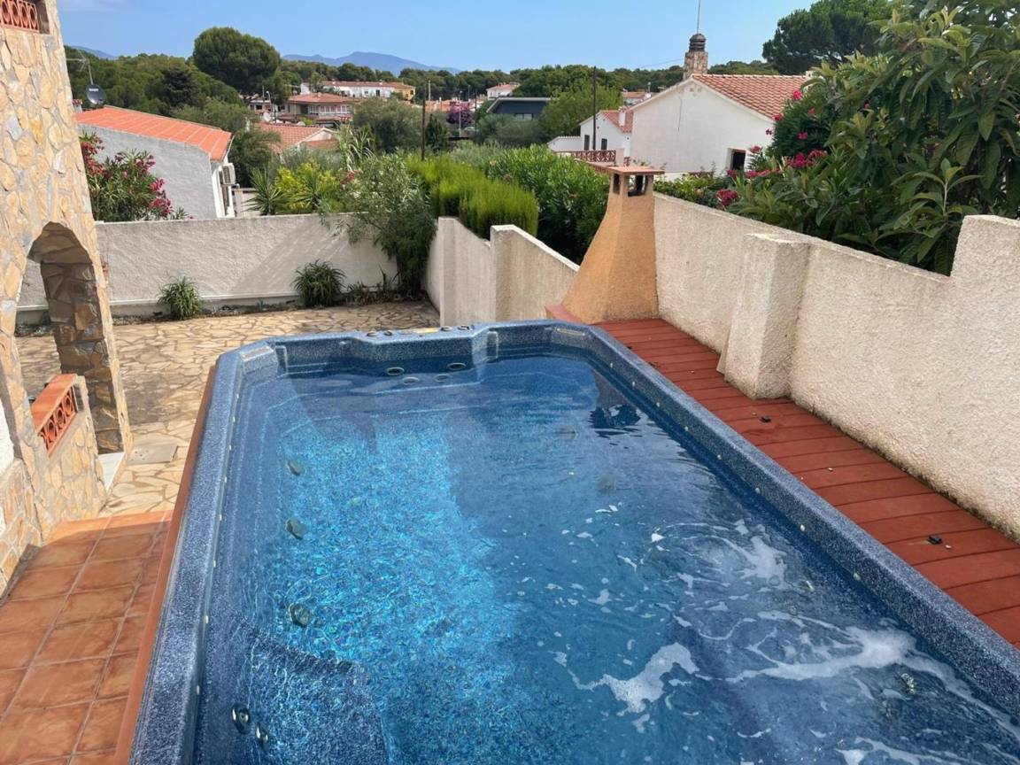140 M² Villa ∙ 2 Chambres ∙ 4 Personnes - L'Escala