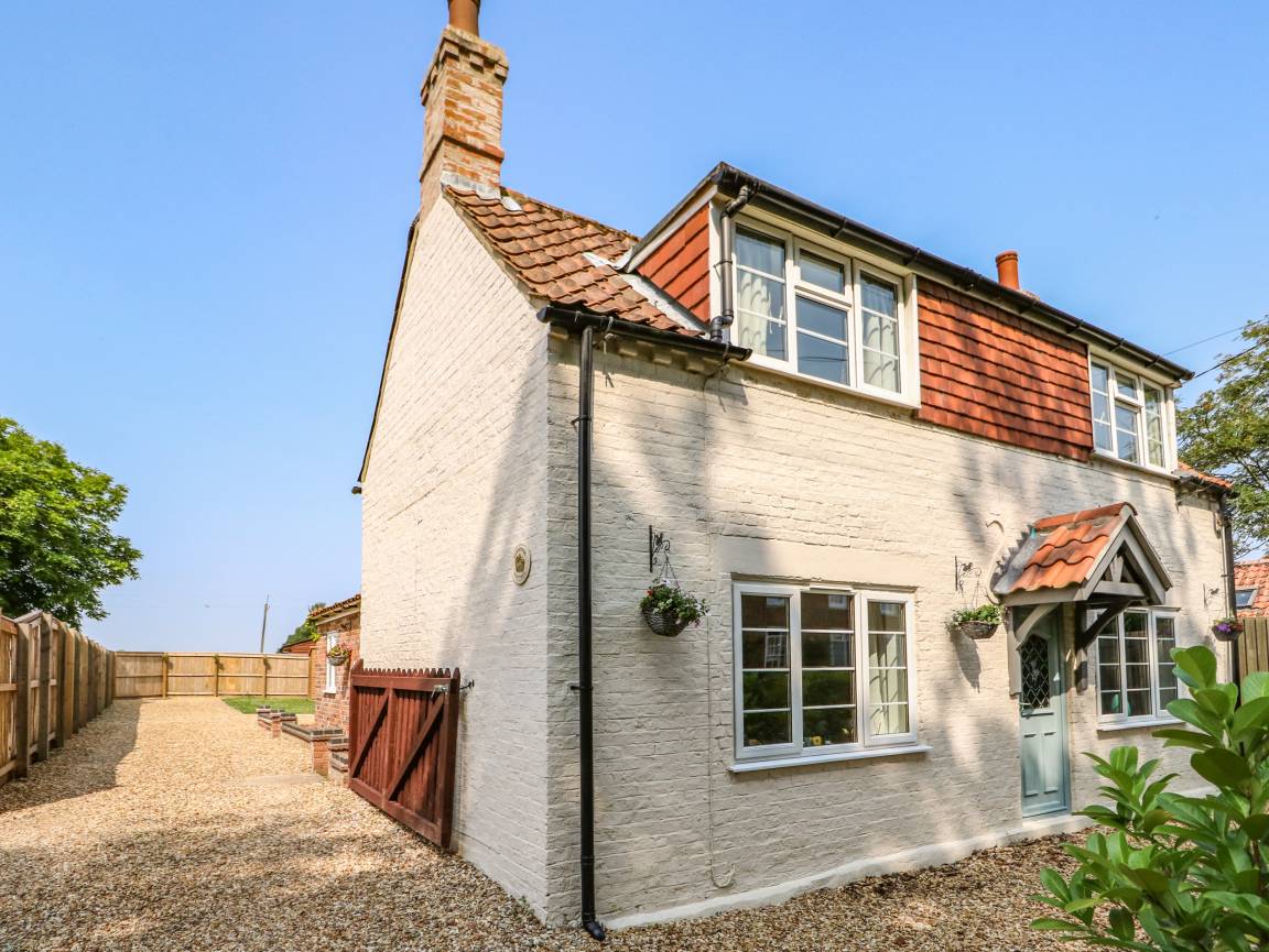 Cottage ∙ 3 Bedrooms ∙ 6 Guests - Lincolnshire