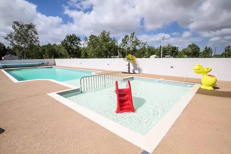 16 M² Mobil-home ∙ 1 Chambre ∙ 4 Personnes - Marans