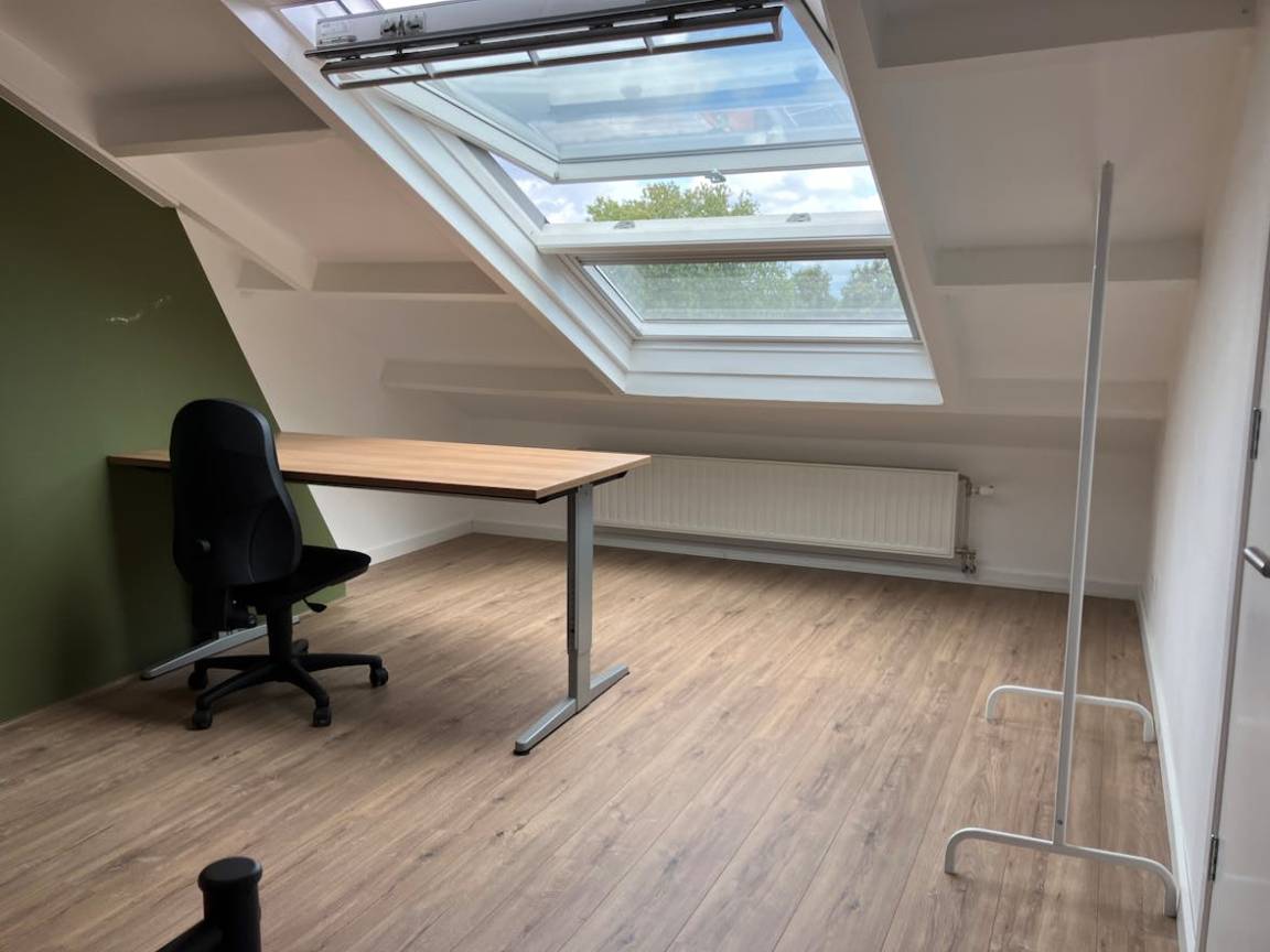 96 M² Privé Kamer ∙ 1 Slaapkamer ∙ 1 Gast - Hilversum