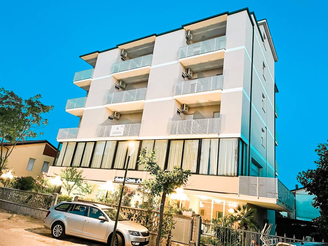 22 M² Chambre Privée ∙ 1 Chambre ∙ 5 Personnes - Cesenatico