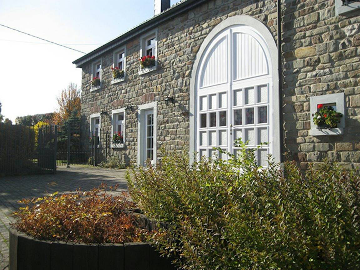 420 M² Ferienhaus ∙ 8 Schlafzimmer ∙ 20 Gäste - Nationalpark Eifel