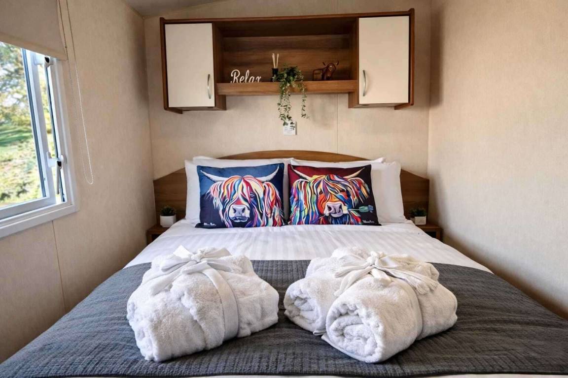 65 M² Cabaña ∙ 3 Habitaciones ∙ 7 Huéspedes - Escocia