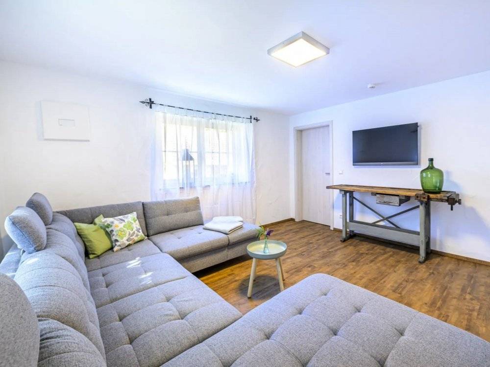 70 M² Ferienwohnung ∙ 1 Schlafzimmer ∙ 4 Gäste - Deggenhausertal