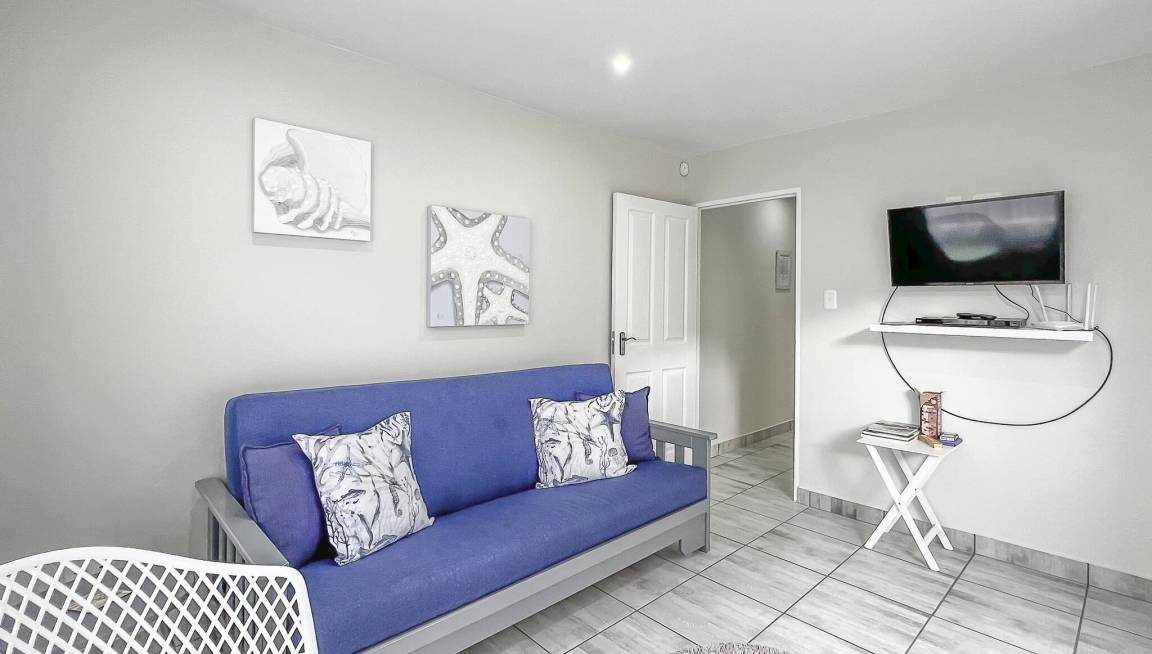 120 M² Apartment ∙ 2 Bedrooms ∙ 4 Guests - Mossel Bay
