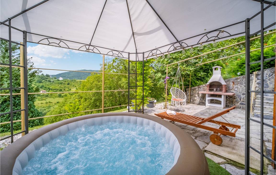 130 M² Huis ∙ 2 Slaapkamers ∙ 8 Gasten - Kroatië