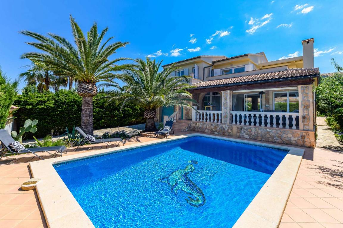 220 M² Villa ∙ 3 Habitaciones ∙ 6 Huéspedes - El Arenal