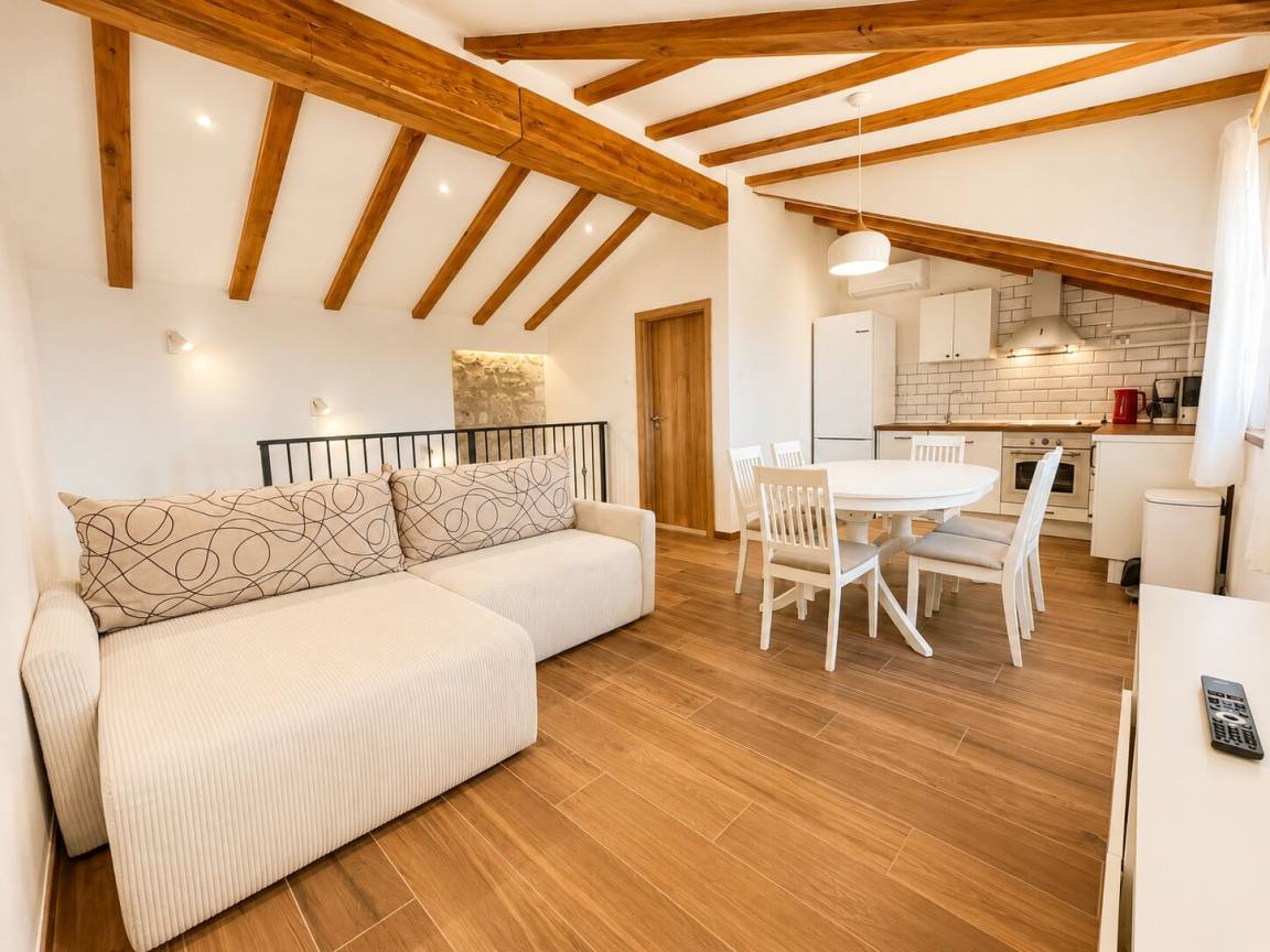 83 M² Ferienwohnung ∙ 2 Schlafzimmer ∙ 6 Gäste - Rogoznica