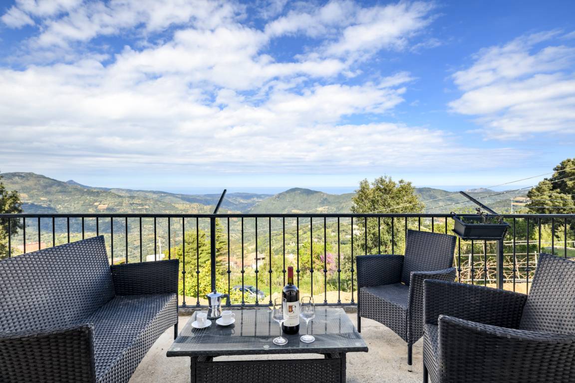 65 M² Ferienhaus ∙ 2 Schlafzimmer ∙ 4 Gäste - Osini