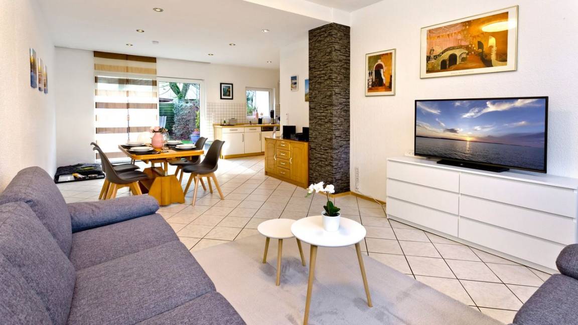 113 M² Ferienhaus ∙ 2 Schlafzimmer ∙ 4 Gäste - Bremerhaven