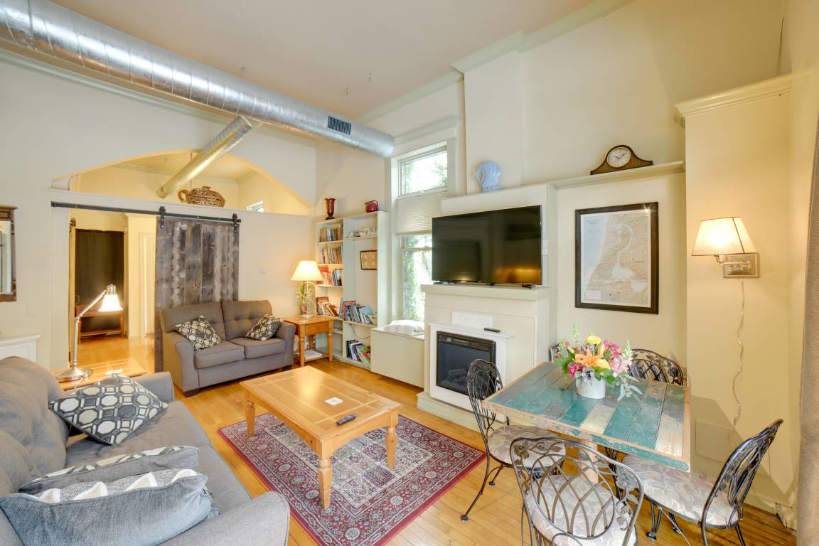 92 M² Apartment ∙ 1 Bedroom ∙ 4 Guests - Saugatuck, MI
