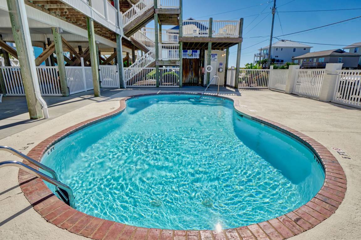 Hotel ∙ 1 Bedroom ∙ 2 Guests - Topsail Beach, NC