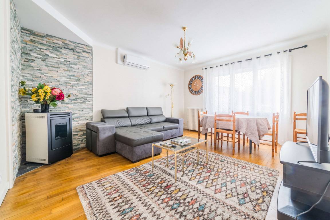 85 M² Maison De Vacances ∙ 3 Chambres ∙ 7 Personnes - Brive-la-Gaillarde
