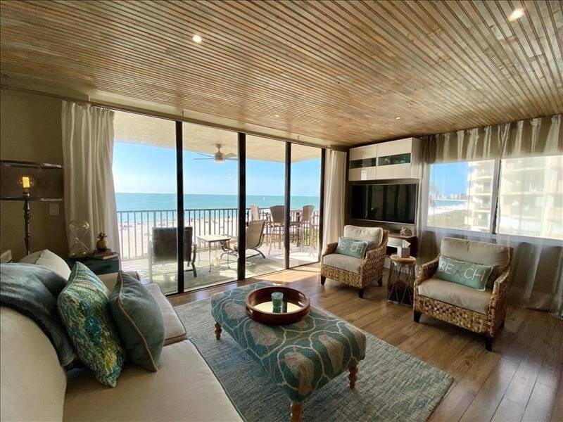 93 M² Huoneisto ∙ 2 Makuuhuonetta ∙ 4 Vierasta - Marco Island, FL