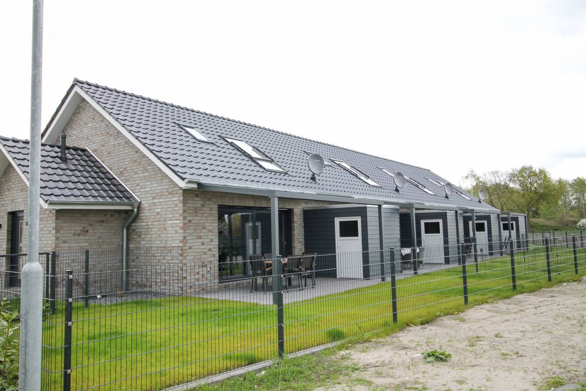 75 M² Ferienhaus ∙ 2 Schlafzimmer ∙ 6 Gäste - Apen