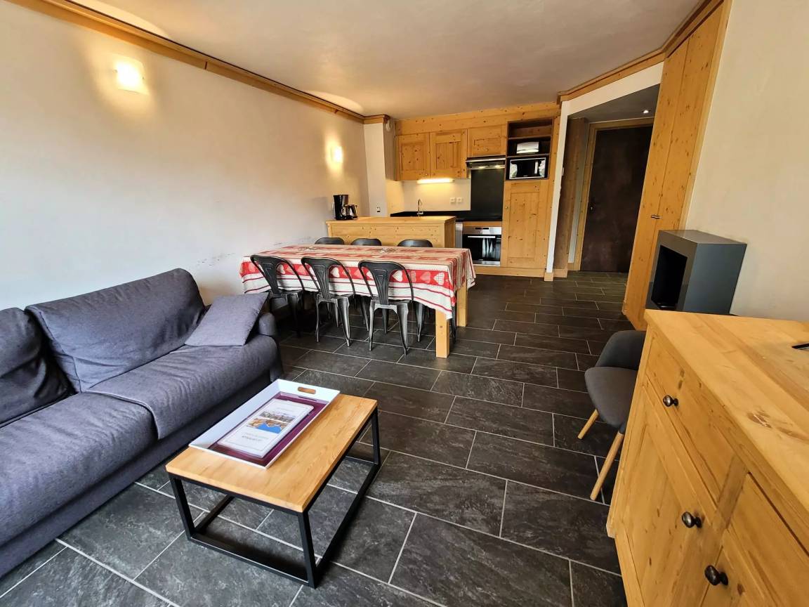51 M² Huoneisto ∙ 2 Makuuhuonetta ∙ 6 Vierasta - Lanslevillard
