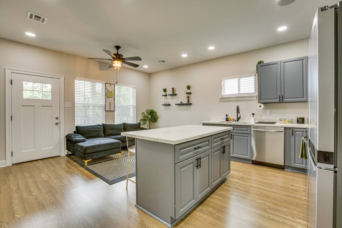 81 M² House ∙ 2 Bedrooms ∙ 4 Guests - Metairie, LA