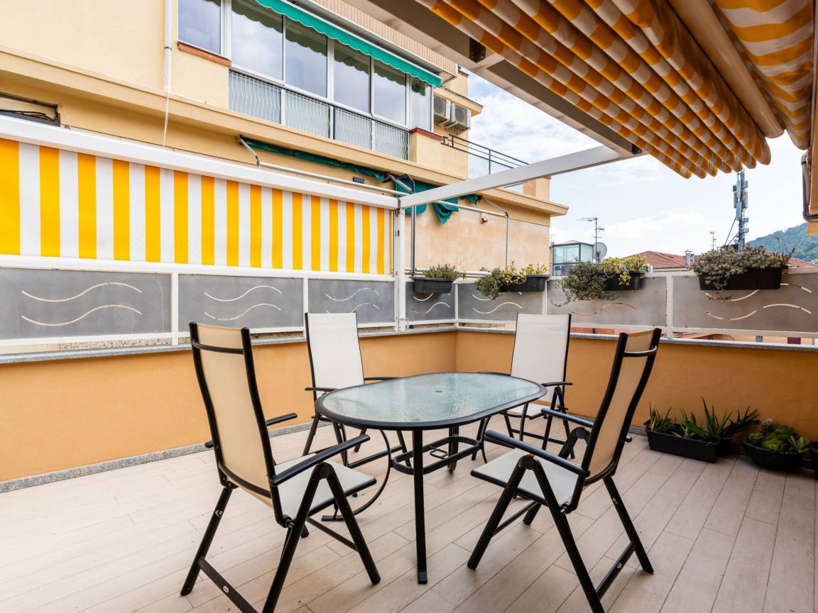 80 M² Apartment ∙ 1 Bedroom ∙ 4 Guests - Alassio