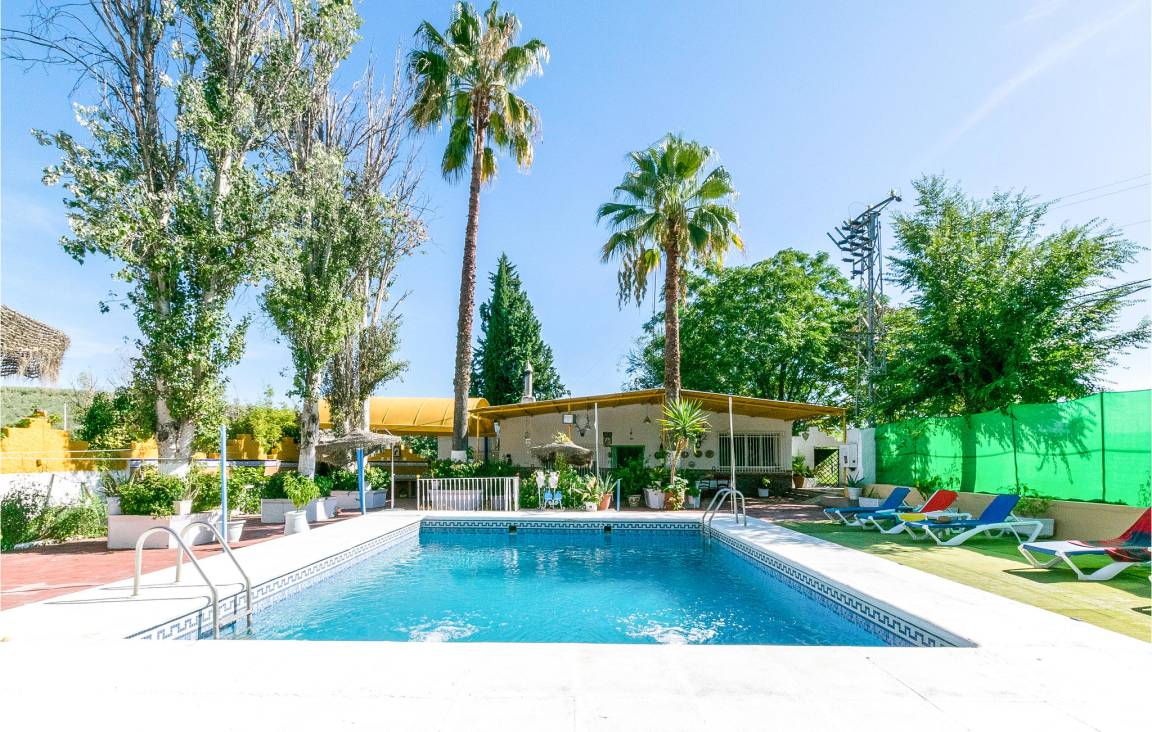 270 M² Huis ∙ 6 Slaapkamers ∙ 14 Gasten - Lucena