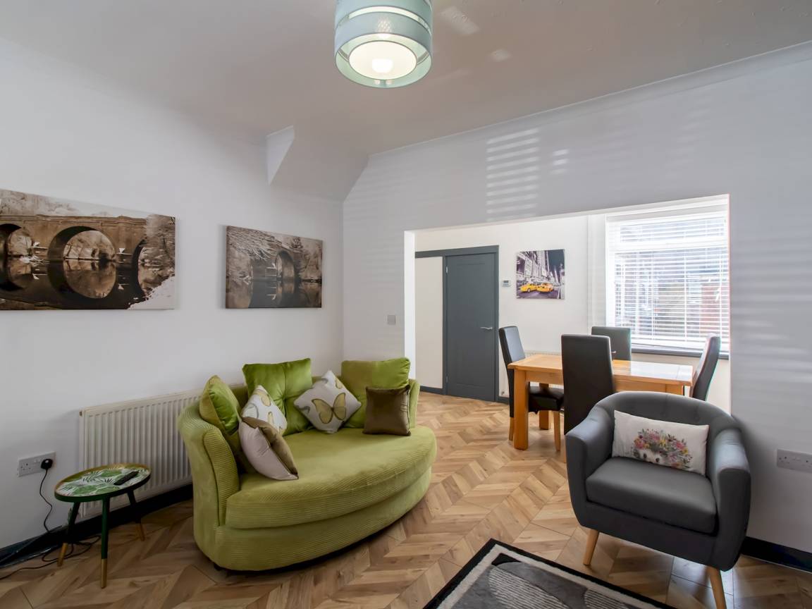 111 M² House ∙ 3 Bedrooms ∙ 5 Guests - Bishop Auckland