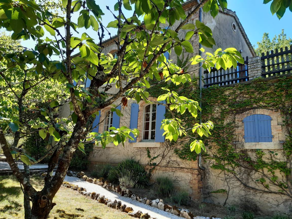 150 M² Gîte ∙ 3 Chambres ∙ 6 Personnes - Saint-Antonin-Noble-Val