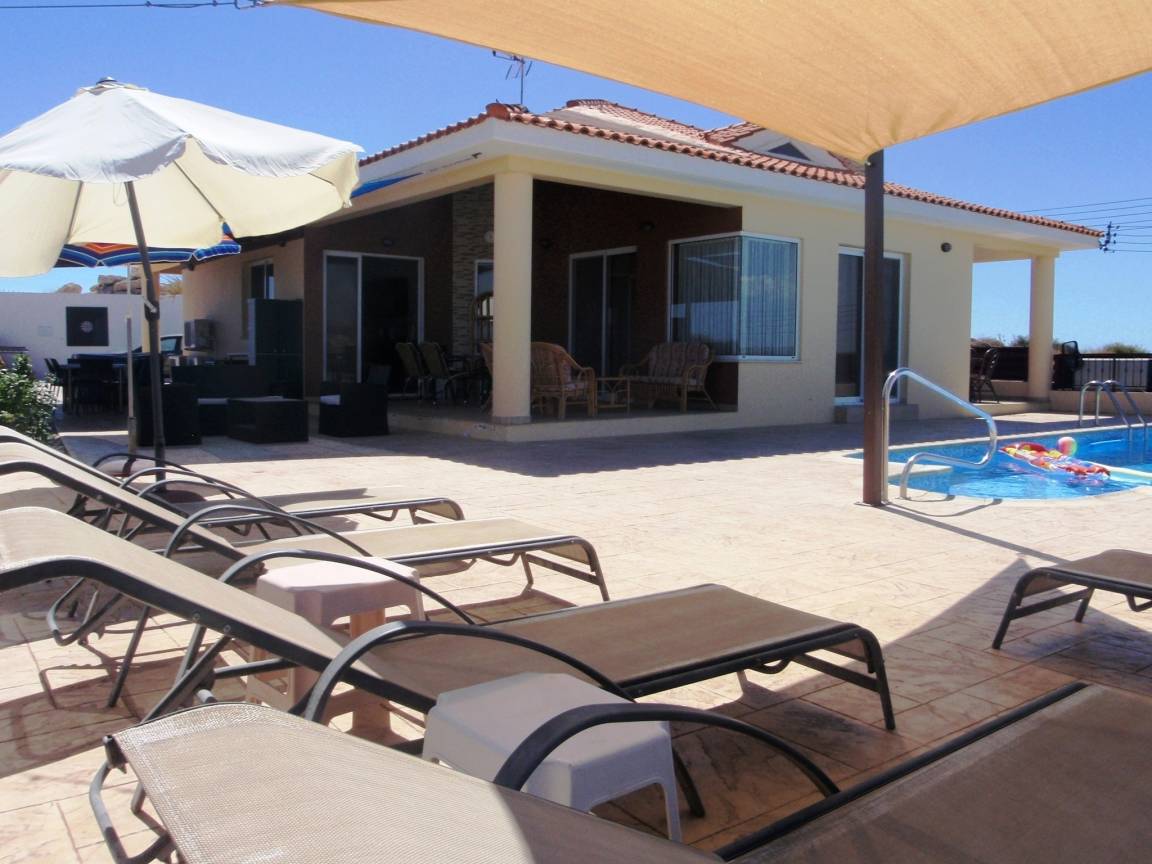 Top View Villa Pool- Not Overlooked - Panoramic Views -Free Wifi-uk Tv - Писсури