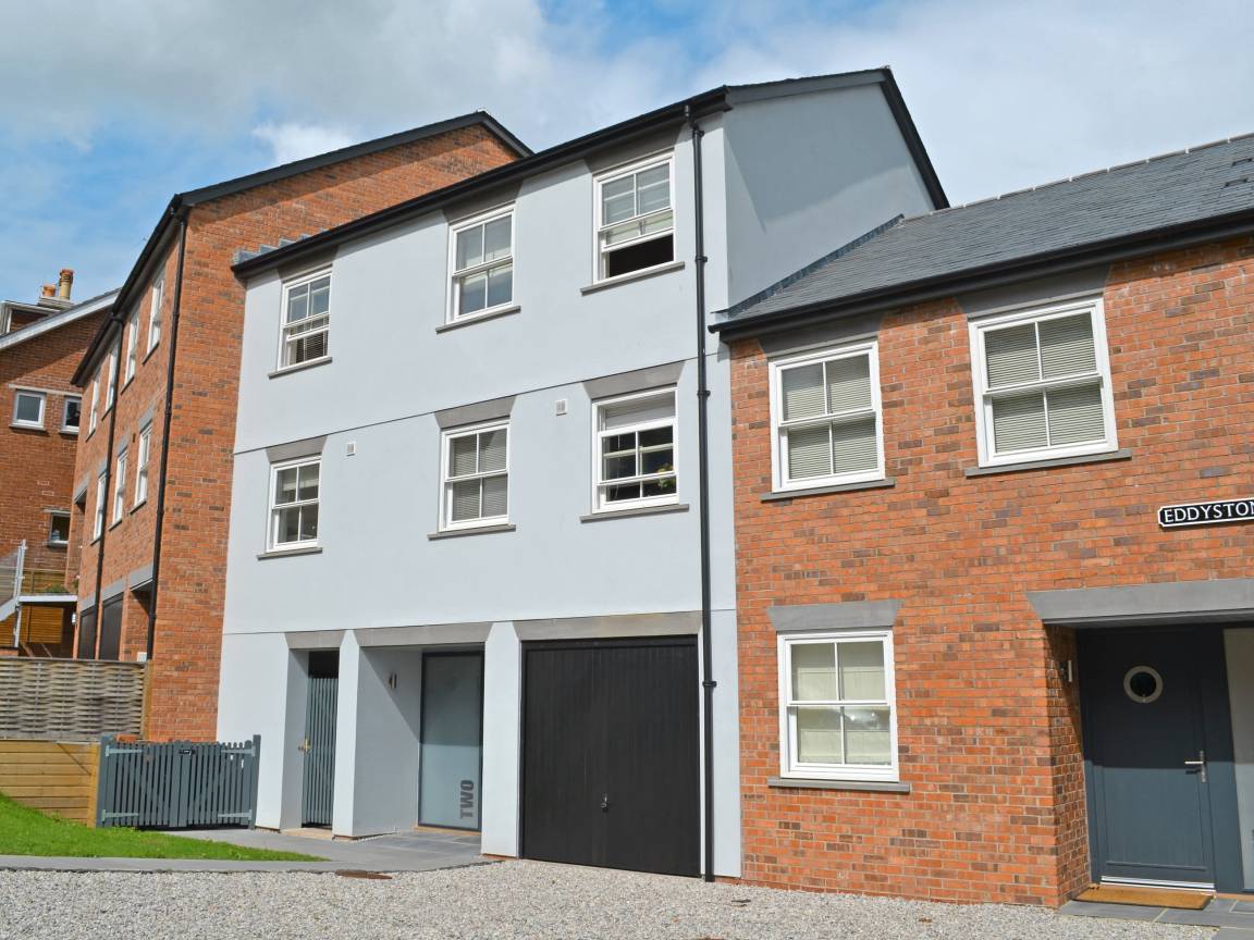 Cottage ∙ 4 Bedrooms ∙ 6 Guests - Salcombe