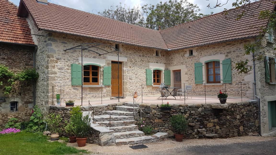 109 M² Gîte ∙ 3 Habitaciones ∙ 6 Huéspedes - Saint-Céré