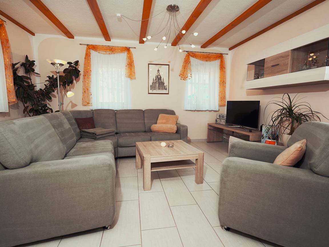 60 M² Ferienwohnung ∙ 1 Schlafzimmer ∙ 3 Gäste - Pirna