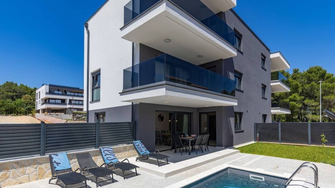 140 M² Appartamento Vacanza ∙ 3 Camere Da Letto ∙ 7 Ospiti - Veglia