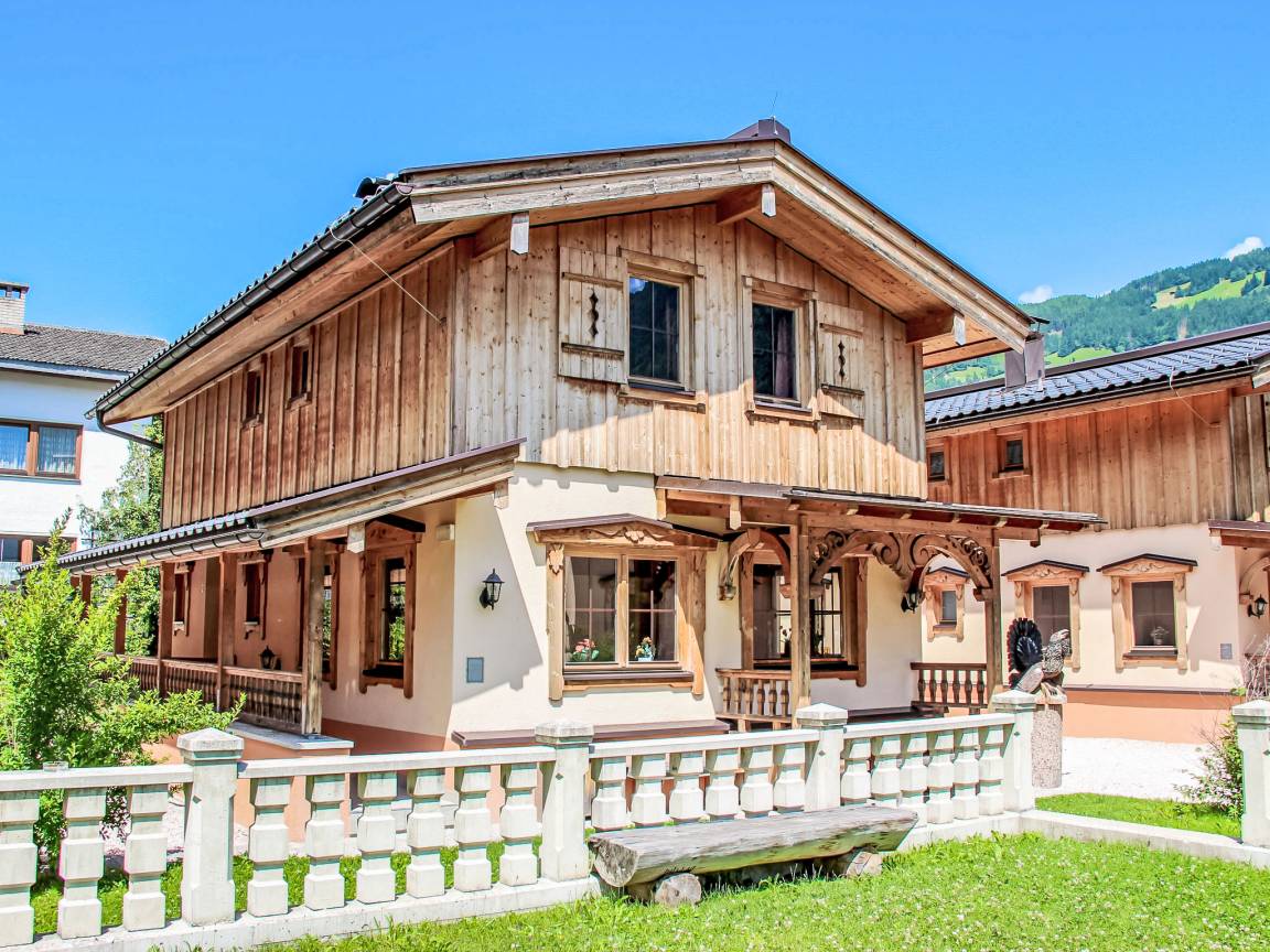 100 M² House ∙ 5 Bedrooms ∙ 10 Guests - Mayrhofen