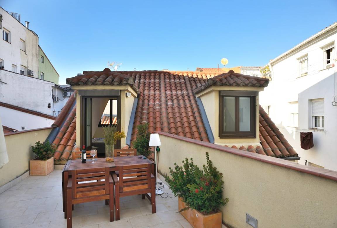 118 M² Apartment ∙ 2 Bedrooms ∙ 4 Guests - Madrid