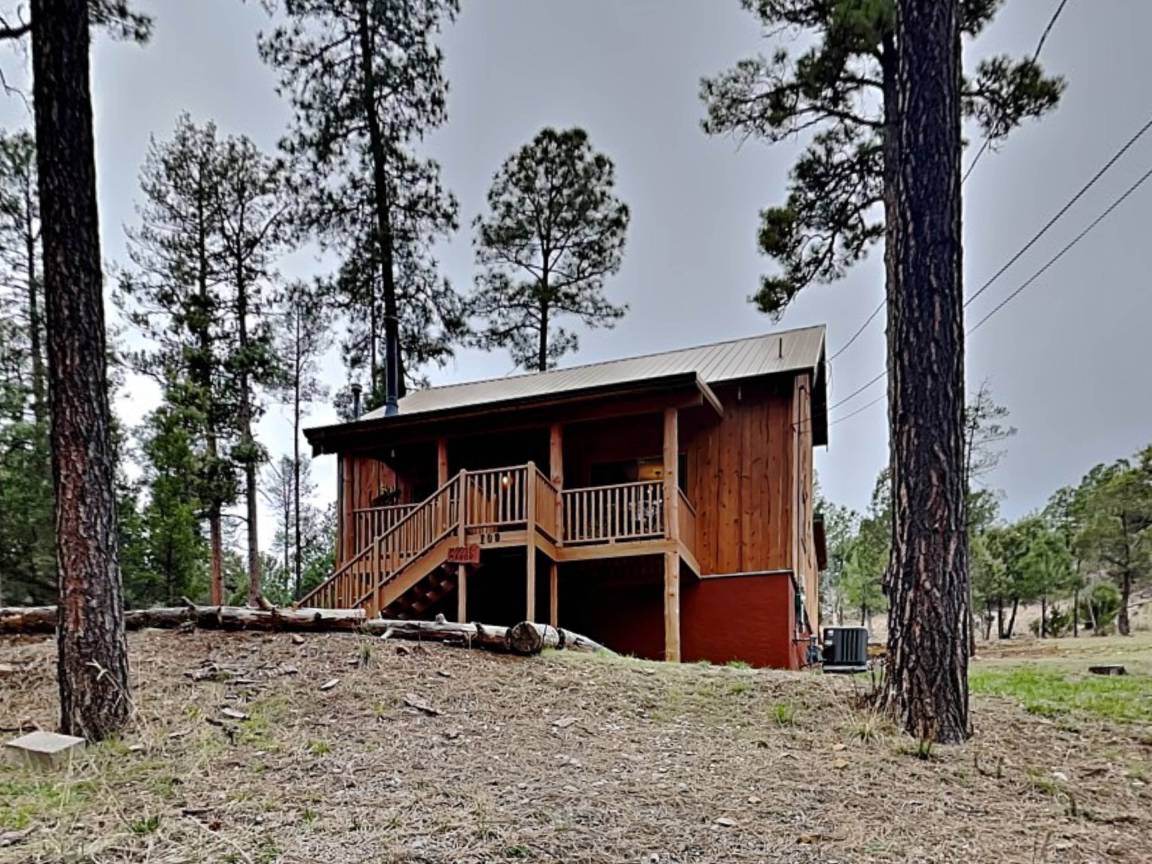 114 M² Cabin ∙ 3 Bedrooms ∙ 8 Guests - Ruidoso, NM