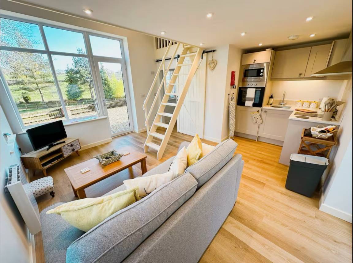 40 M² House ∙ 1 Bedroom ∙ 2 Guests - Welshpool