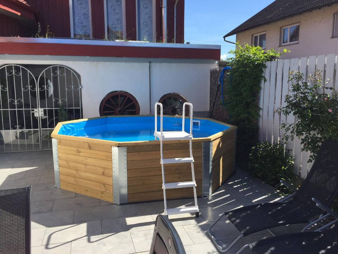 75 M² Ferienwohnung ∙ 2 Schlafzimmer ∙ 4 Gäste - Friesenheim
