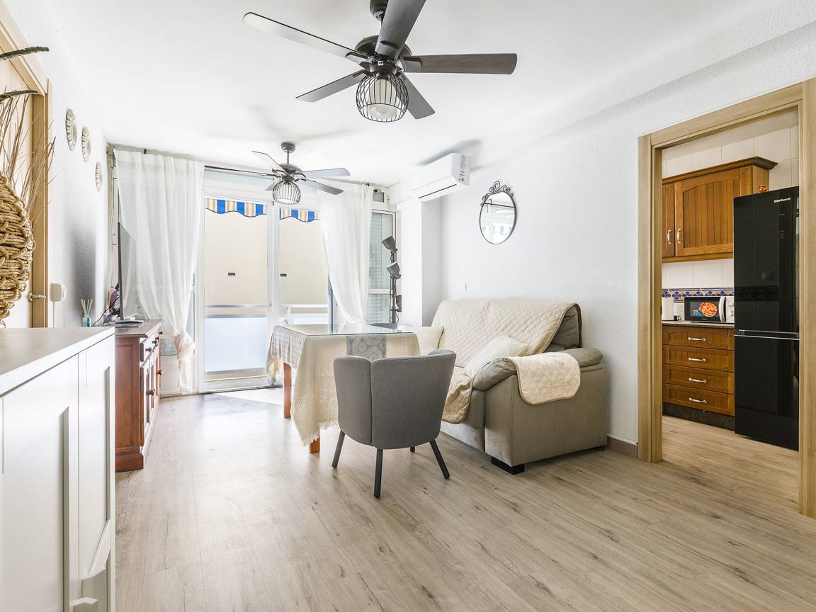86 M² Apartamento ∙ 3 Habitaciones ∙ 6 Huéspedes - Torre del Mar