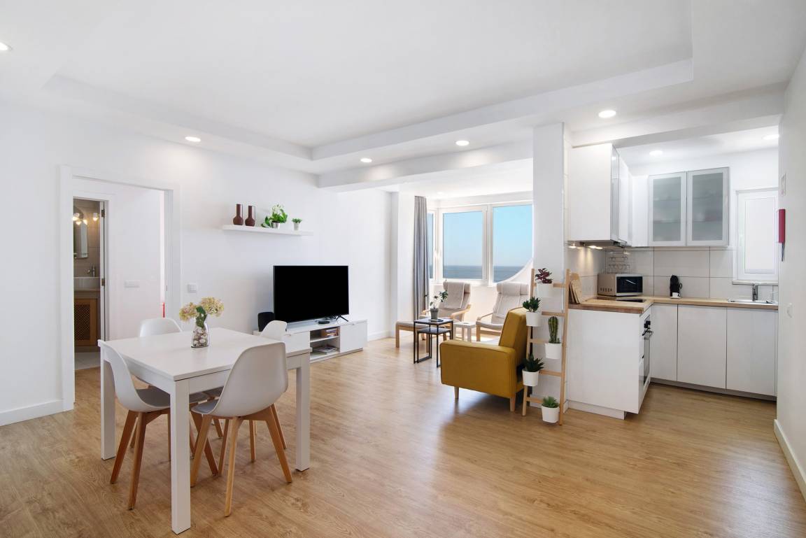 81 M² Ferienwohnung ∙ 2 Schlafzimmer ∙ 4 Gäste - Quarteira