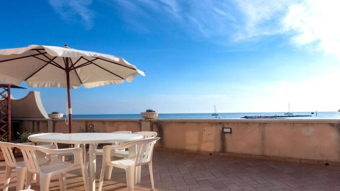 80 M² House ∙ 1 Bedroom ∙ 5 Guests - San Vincenzo