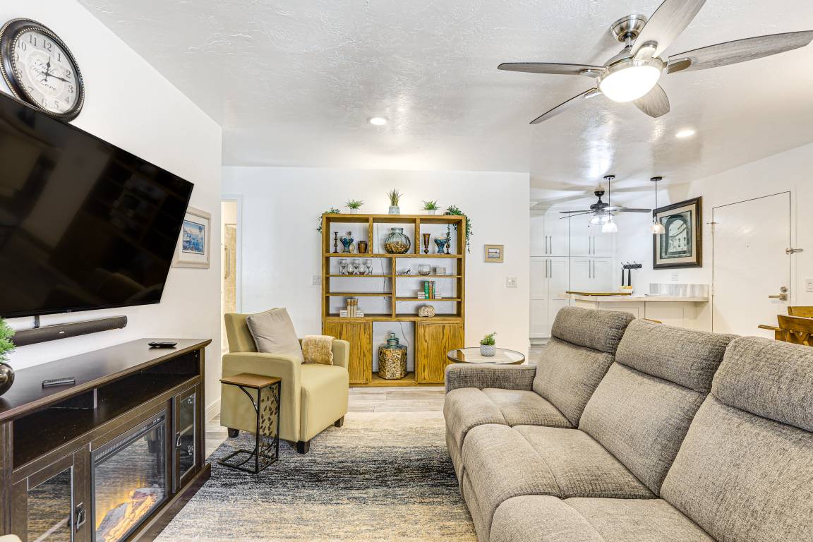 79 M² Apartment ∙ 2 Bedrooms ∙ 4 Guests - Oceanside, CA