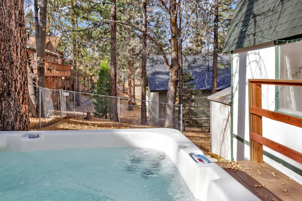 97 M² Cabin ∙ 2 Bedrooms ∙ 8 Guests - California