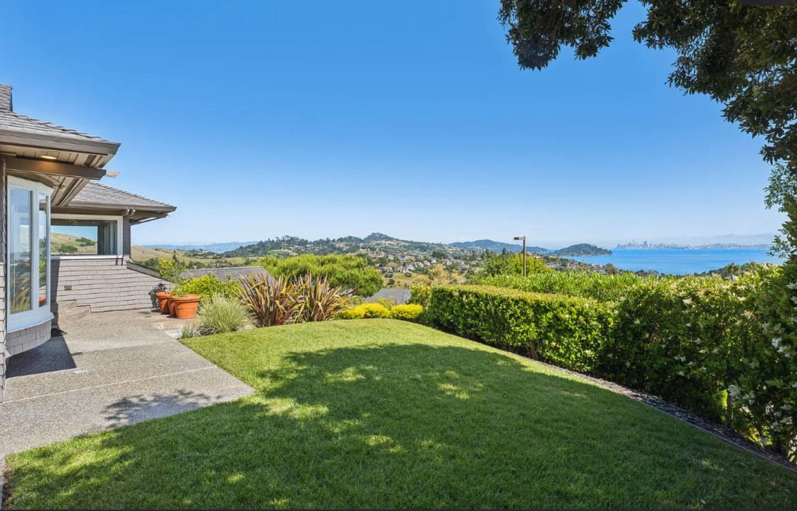 405 M² House ∙ 4 Bedrooms ∙ 7 Guests - San Rafael