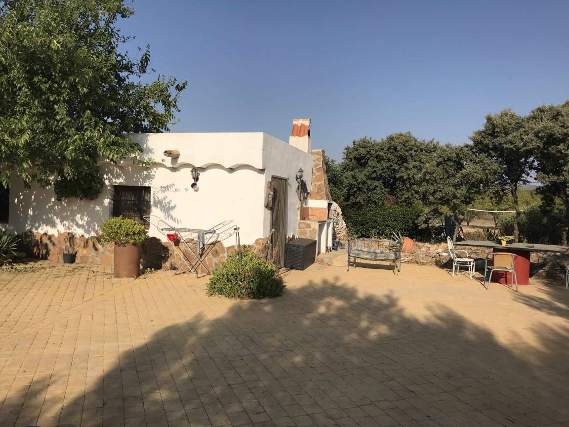91 M² Casa ∙ 2 Habitaciones ∙ 6 Huéspedes - Zújar