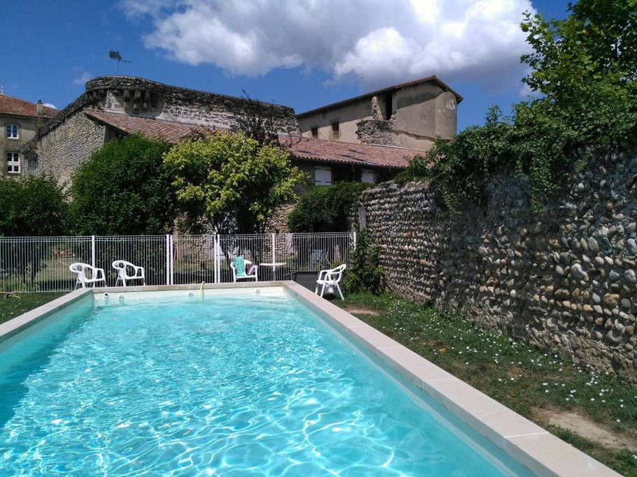 140 M² Gîte ∙ 2 Chambres ∙ 4 Personnes - Saint-Lattier