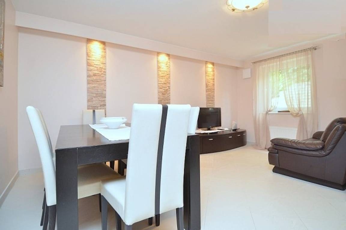 70 M² Ferienwohnung ∙ 1 Schlafzimmer ∙ 2 Gäste - Wehrheim