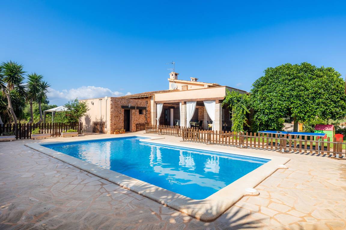 300 M² Casa De Campo ∙ 4 Habitaciones ∙ 8 Huéspedes - Mallorca
