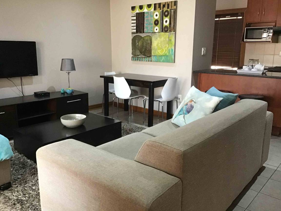 125 M² Casa ∙ 2 Habitaciones ∙ 2 Huéspedes - Bloemfontein