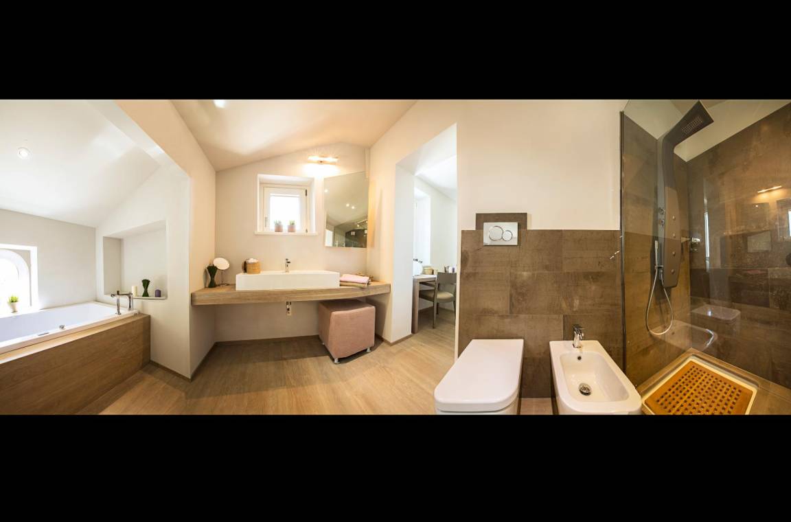 300 M² Villa ∙ 4 Bedrooms ∙ 8 Guests - Cortona