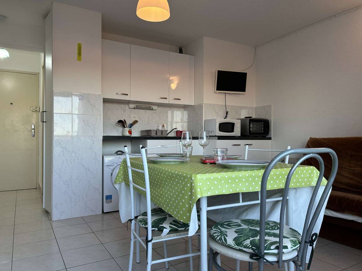 20 M² Studio ∙ 1 Chambre ∙ 4 Personnes - Saint-Pierre-la-Mer